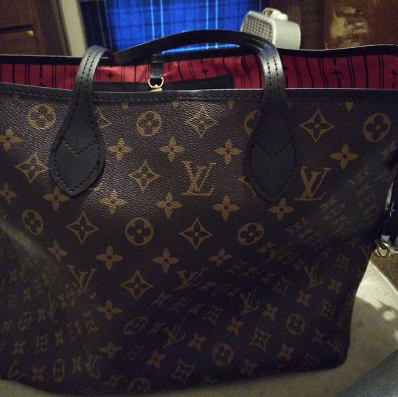 articles de voyage Louis Vuitton | Bags | Article De Voyage Louis ...